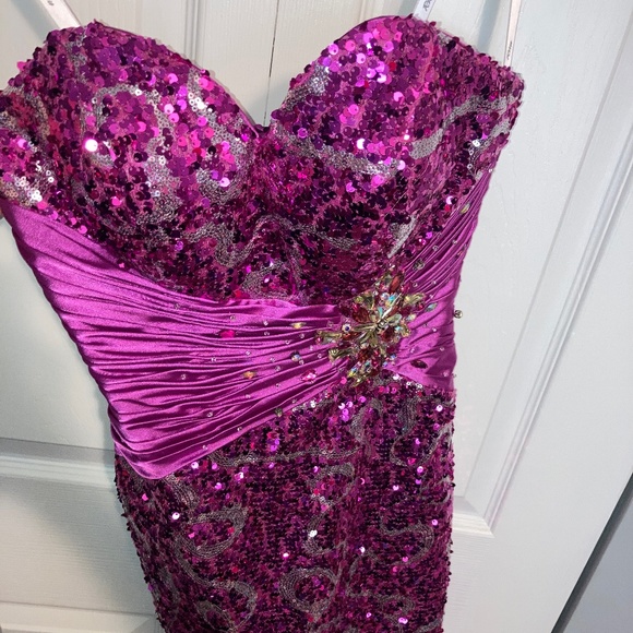 Riva Designs | Dresses | Glamorous Barbie Retro Vibes Hot Pink Sequin ...